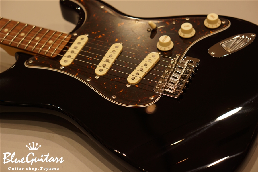 MOMOSE MST1-STD/NJ - Black | Blue Guitars Online Store