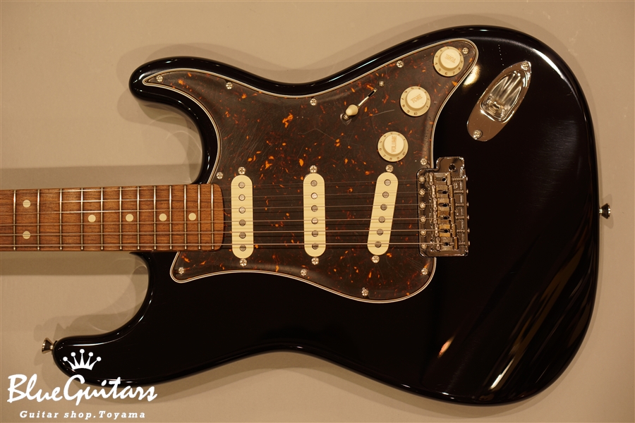 MOMOSE MST1-STD/NJ - Black | Blue Guitars Online Store