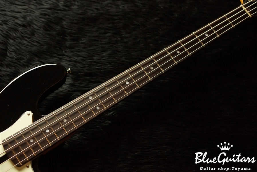 K.Nyui Custom Guitars KNJB - BLK | Blue Guitars Online Store
