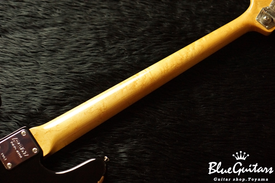 K.Nyui Custom Guitars KNJB - BLK | Blue Guitars Online Store