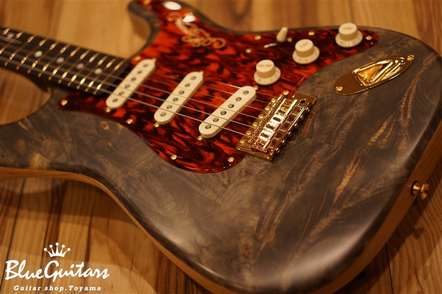 MOMOSE MST2 BW-PRM/E - Clear Natural | Blue Guitars Online Store