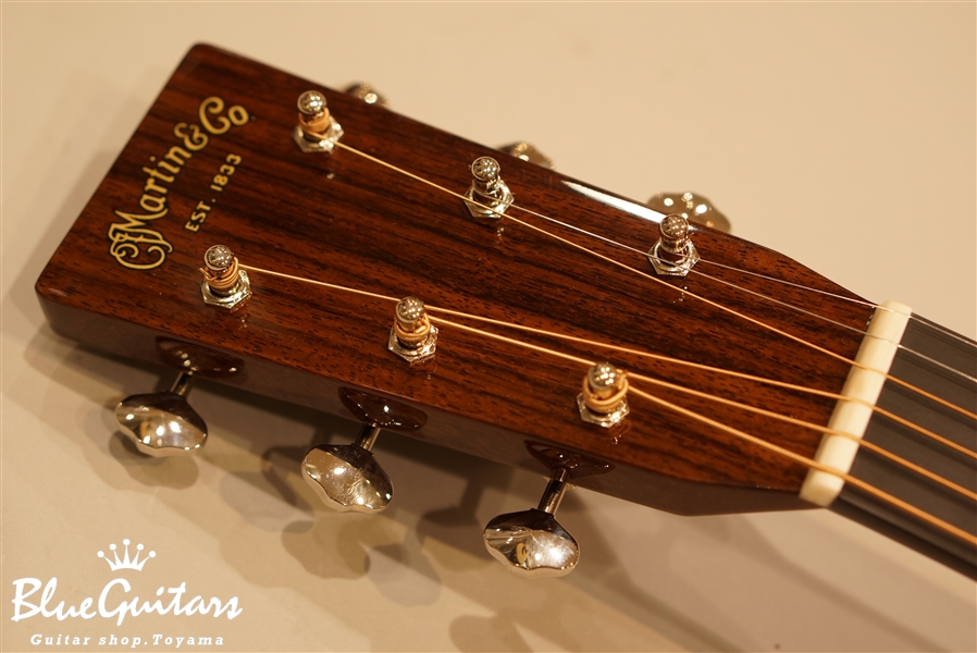 Martin 000-28EC | Blue Guitars Online Store