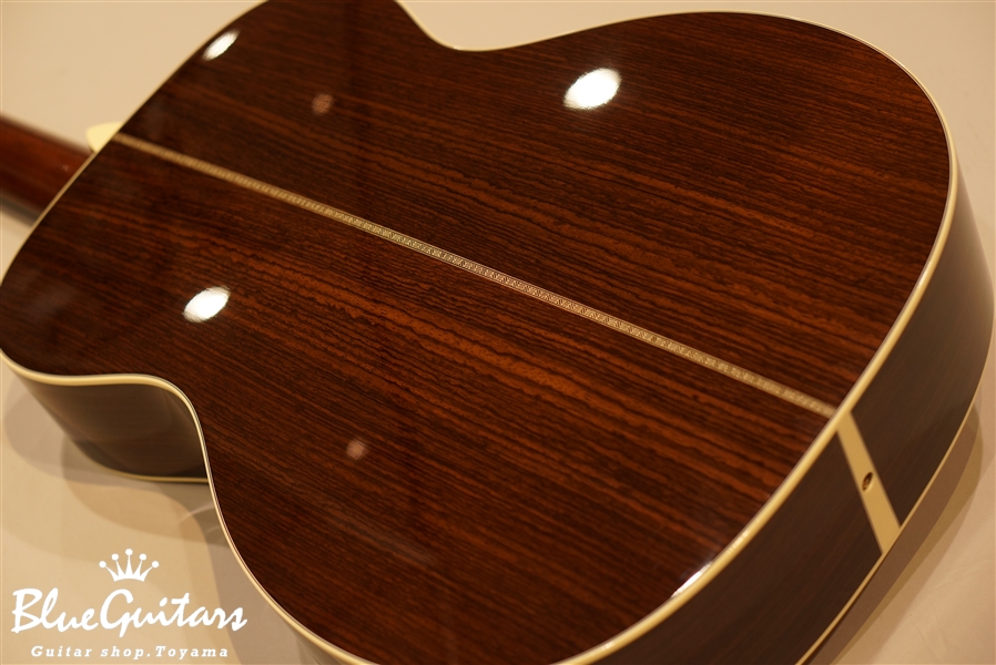 Martin 000-28EC | Blue Guitars Online Store