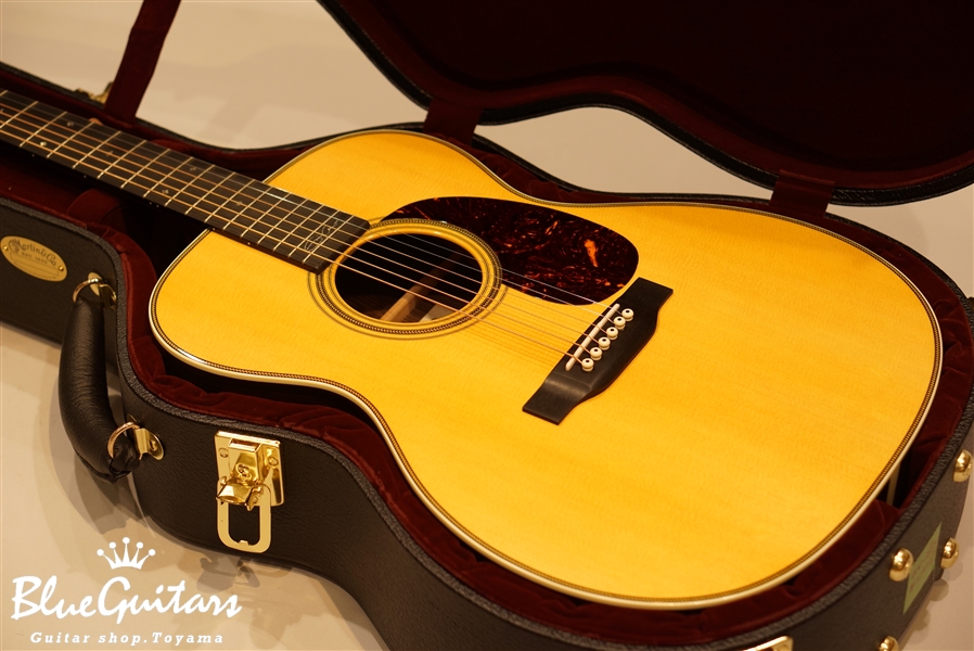 Martin 000-28EC | Blue Guitars Online Store