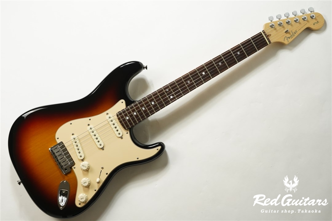 Fender 60th Diamond Anniversary American Stratocaster | Red Guitars ...
