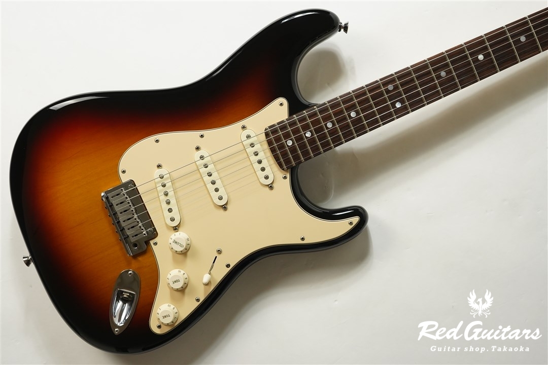 Fender 60th Diamond Anniversary American Stratocaster | Red Guitars ...