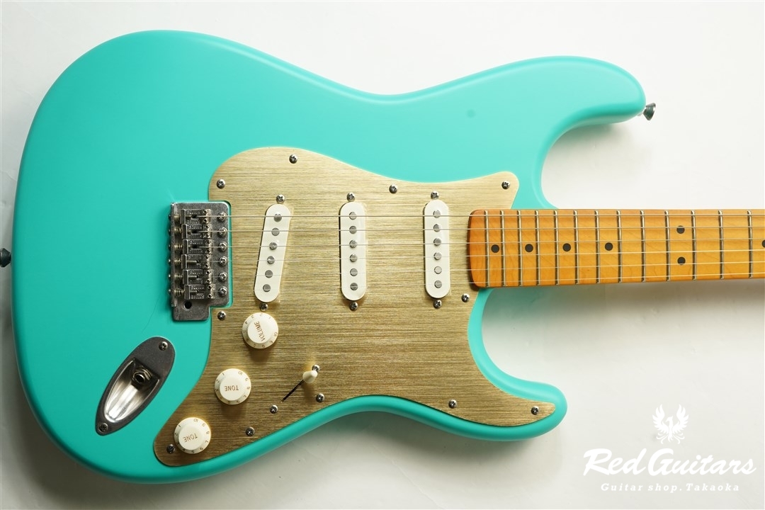 Squier by Fender 40TH ANNIVERSARY STRATOCASTER VINTAGE EDITION - Satin ...