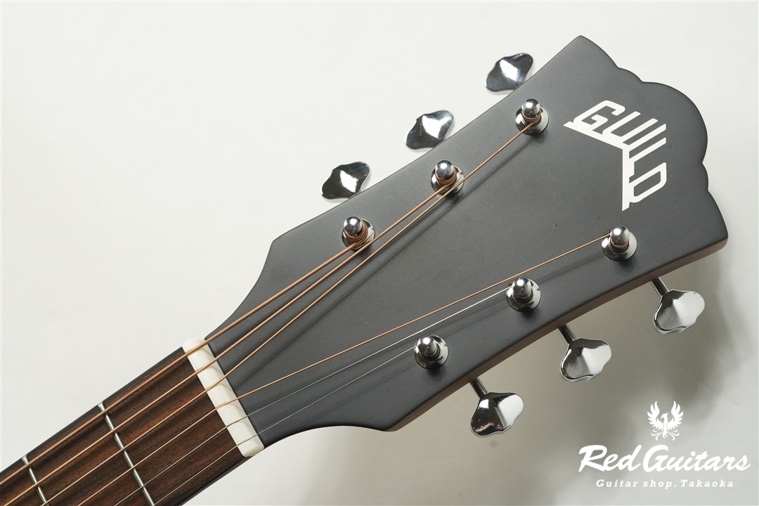 GUILD OM-240CE - Oxblood Burst | Red Guitars Online Store