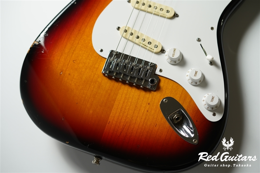 Fender Stratocaster Plus Mod - 3 Color Sunburst | Red Guitars Online Store