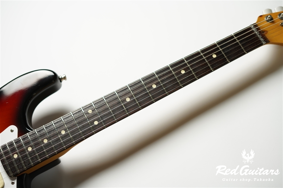 Fender Stratocaster Plus Mod - 3 Color Sunburst | Red Guitars Online Store