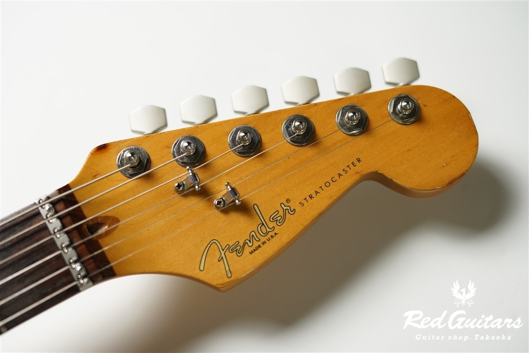 Fender Stratocaster Plus Mod - 3 Color Sunburst | Red Guitars Online Store