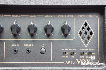 VOX AV15 | Red Guitars Online Store