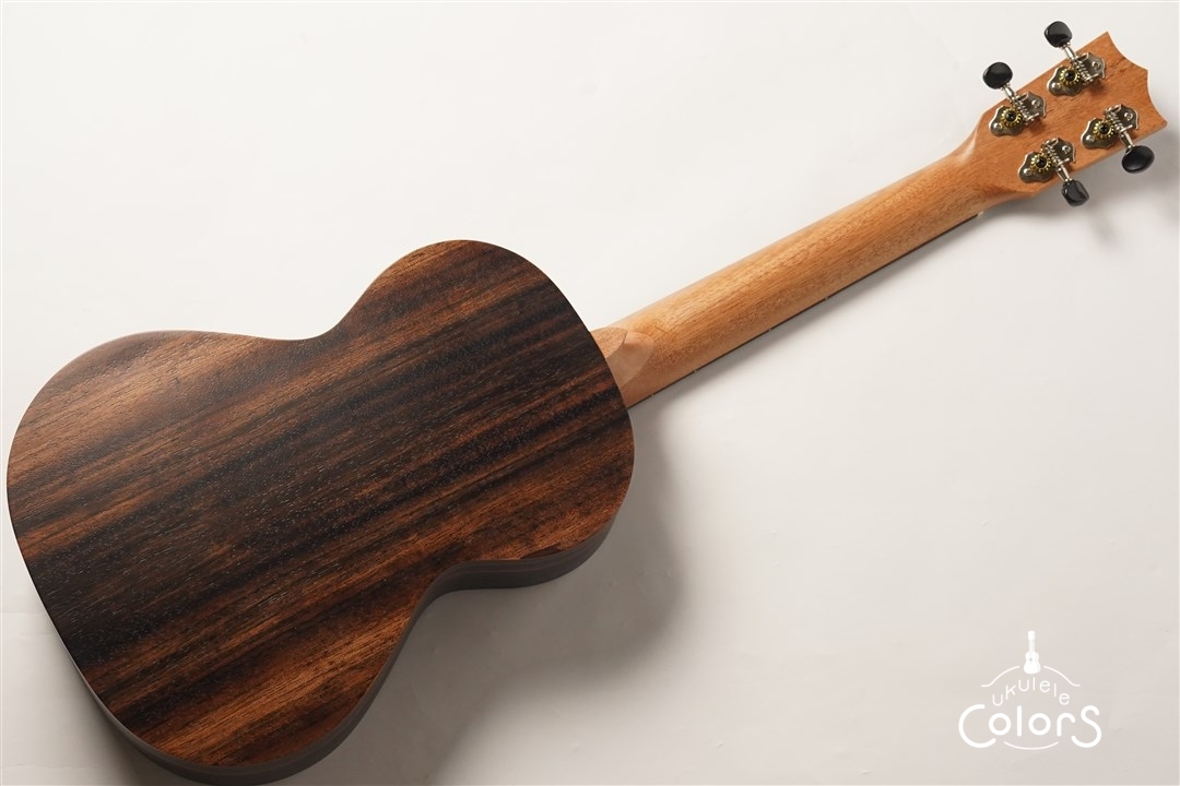 NAGI GUITARS kuro-TEN | ウクレレカラーズ Online Store