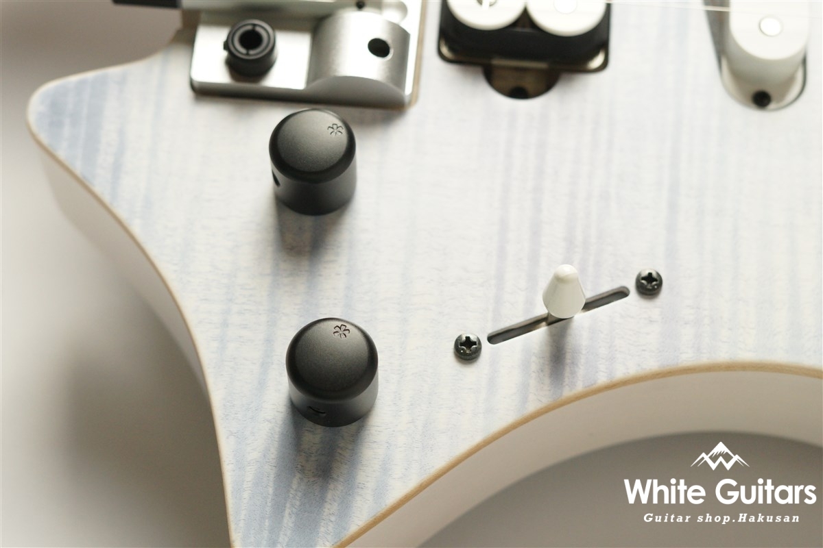 strandberg Boden J6 Tremolo Standard - Pale Blue White | White Guitars ...