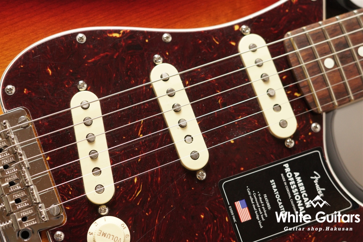 Fender American Professional II Stratocaster - 3-Color Sunburst | White ...