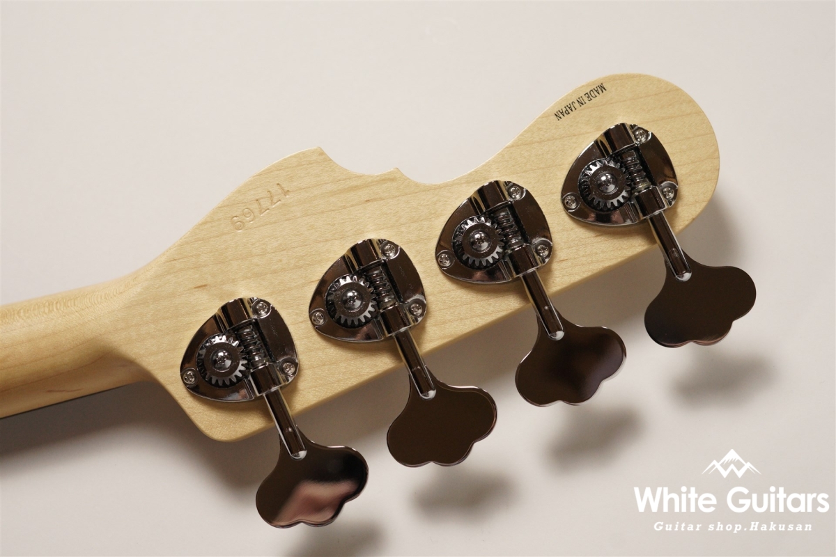 MOMOSE MJ1-STD/R - Olympic White / Gold Acryl Pick Guard | White Guitars Online Store